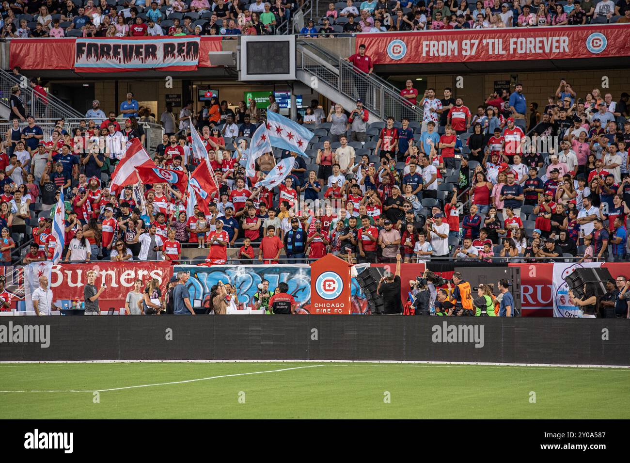 Soldier field chicago fire fans hi-res stock photography and images - Alamy