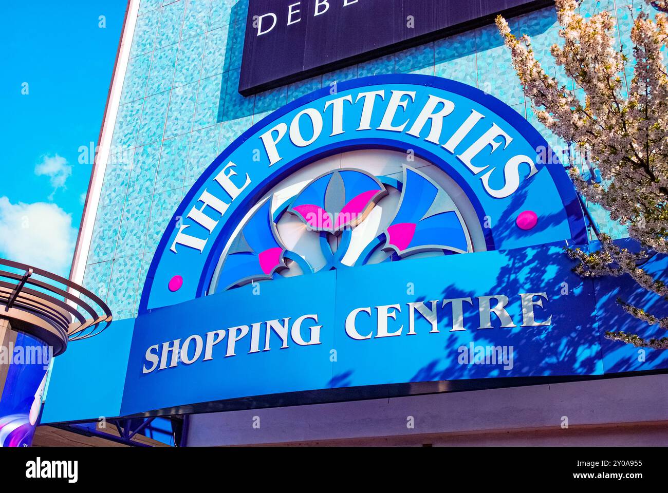 Intu Potteries Logo Intu Shopping Photos And Images & Pictures