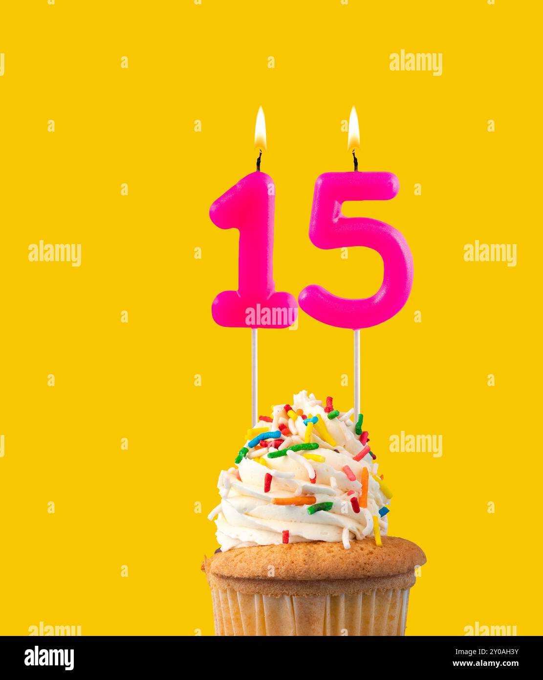 Pink candle and cupcake birthday card - Number 15 Stock Photo - Alamy