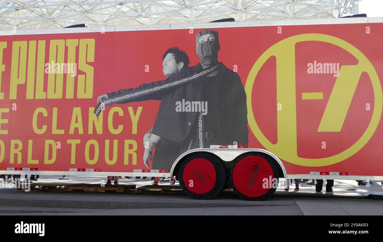 Inglewood, California, USA 27th August 2024 Twenty One Pilots The ...