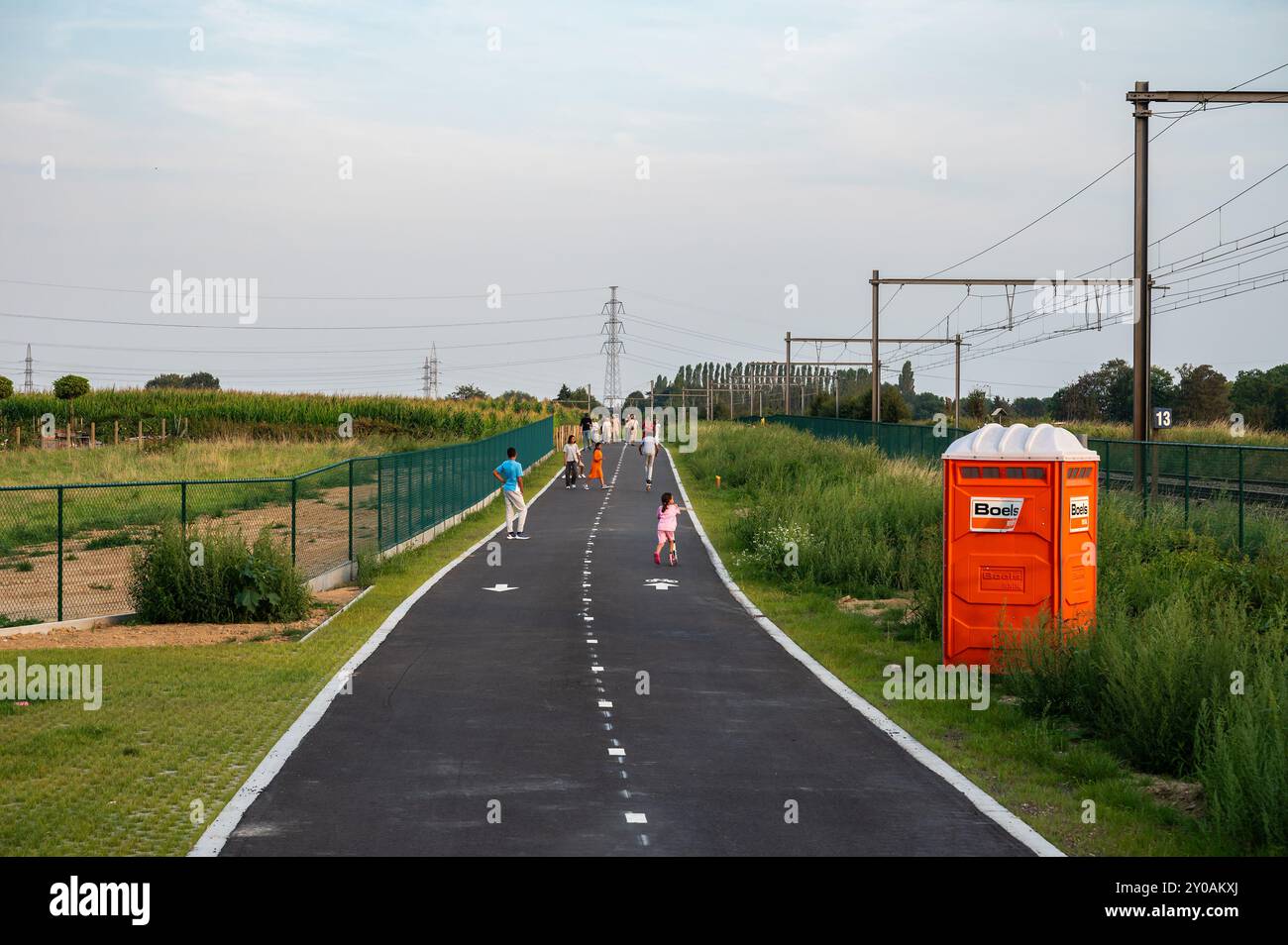 Cycling expressway hi-res stock photography and images - Alamy