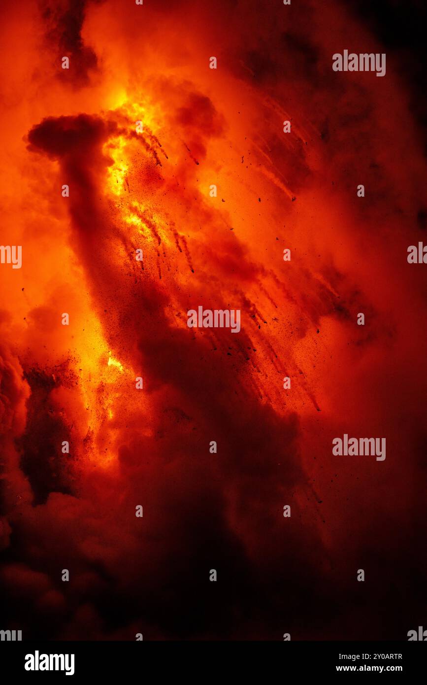 Hawaii's Kilauea volcano eruption formed a lava tube coming out the ...