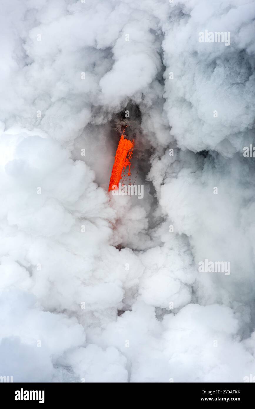 Hawaii's Kilauea volcano eruption formed a lava tube coming out the ...