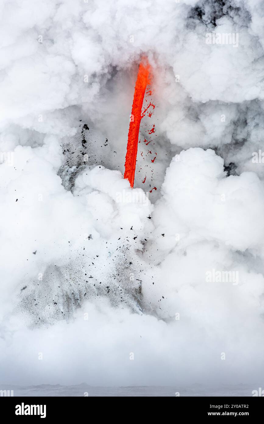 Hawaii's Kilauea volcano eruption formed a lava tube coming out the ...