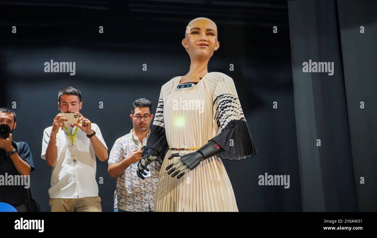 Famous female social humanoid robot Sophia, attended a conference ...