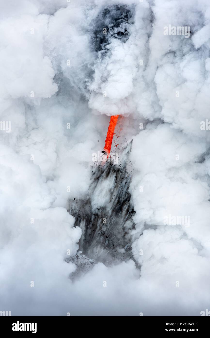 Hawaii's Kilauea volcano eruption formed a lava tube coming out the ...