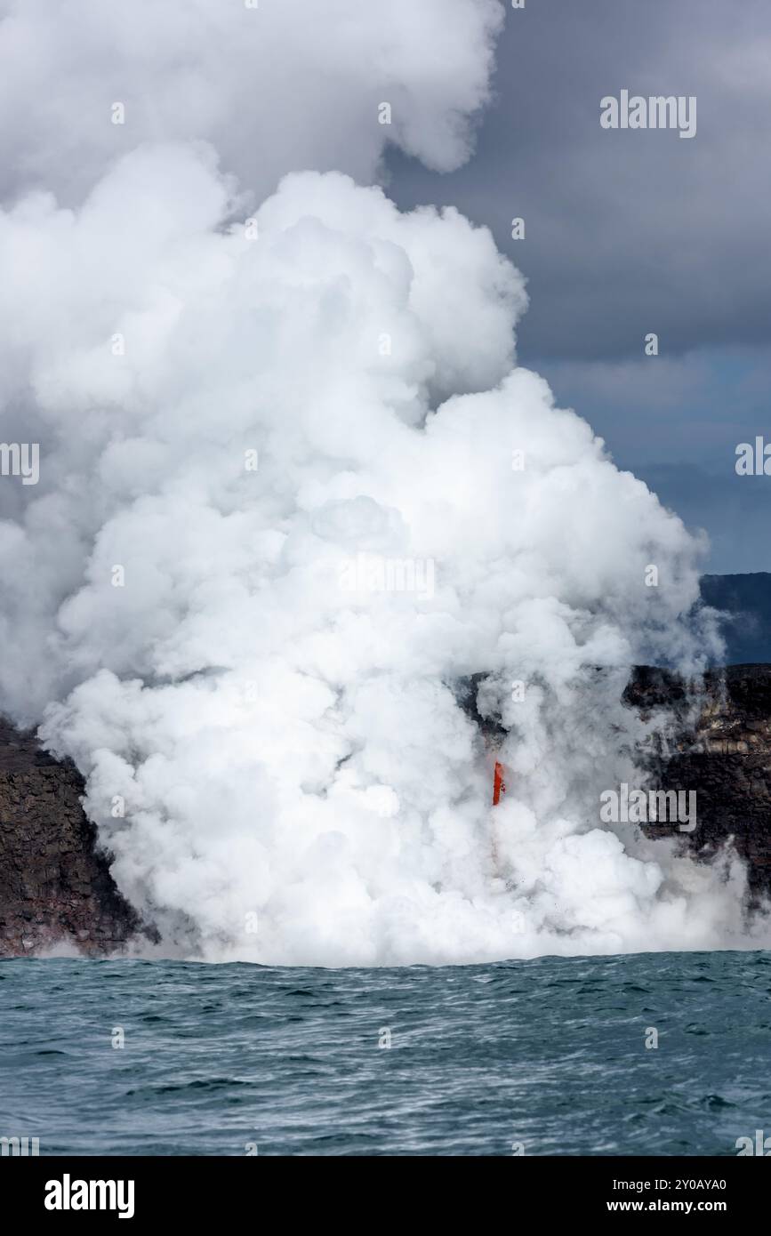 Hawaii's Kilauea volcano eruption formed a lava tube coming out the ...