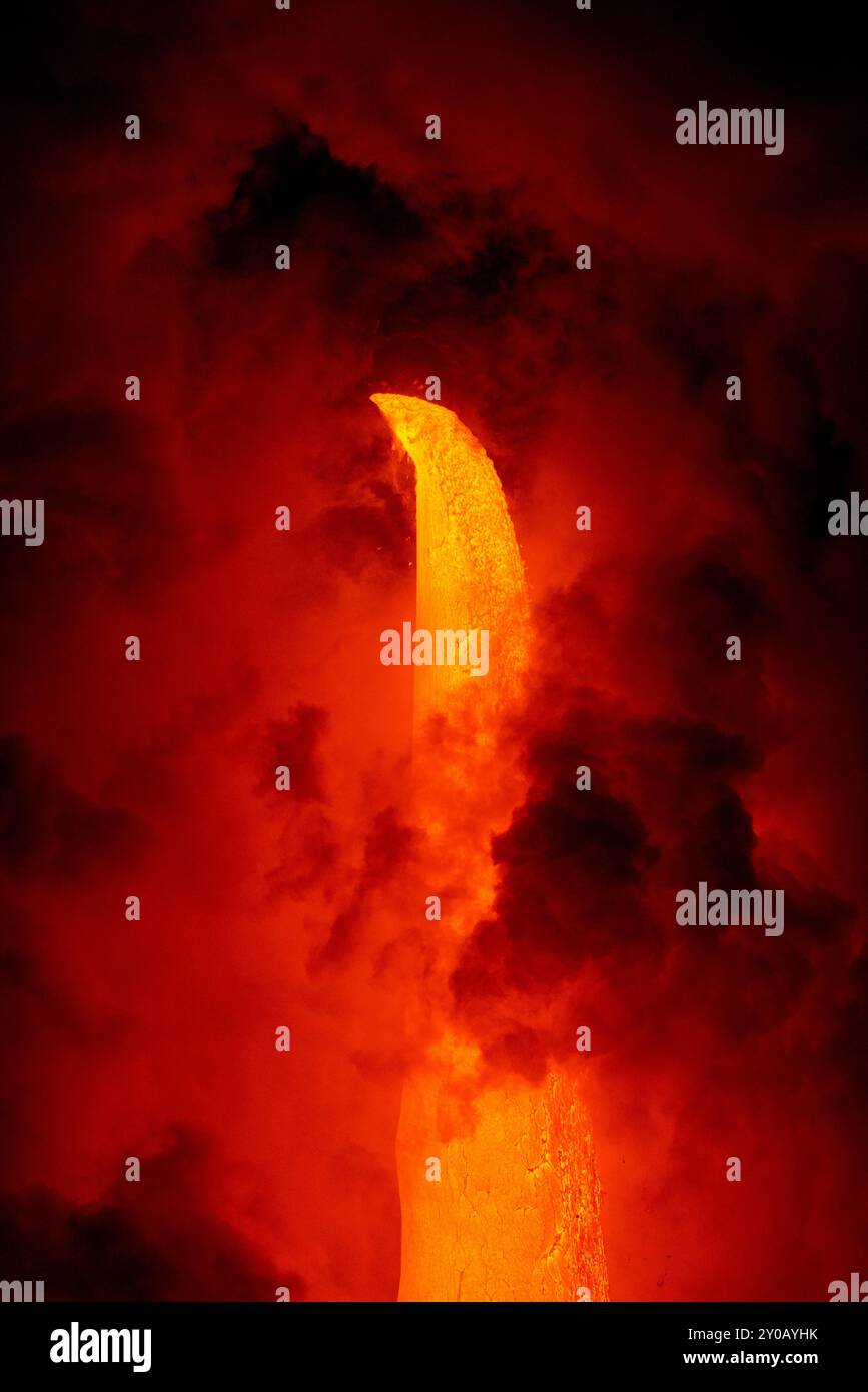 Hawaii's Kilauea volcano eruption formed a lava tube coming out the ...