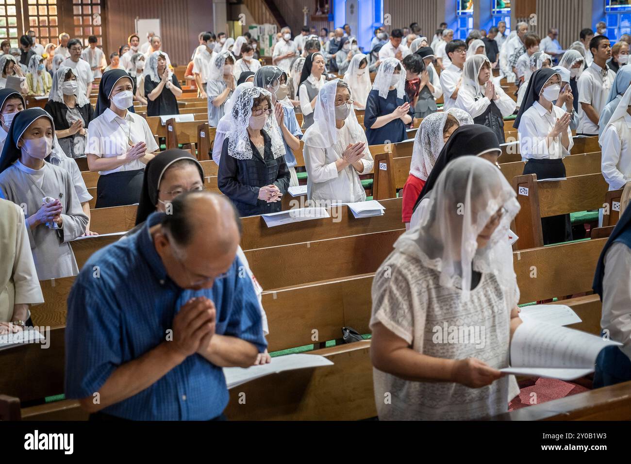 Night mass on August 9th, every year, in memory of the victims of the atomic bomb. Urakami ...
