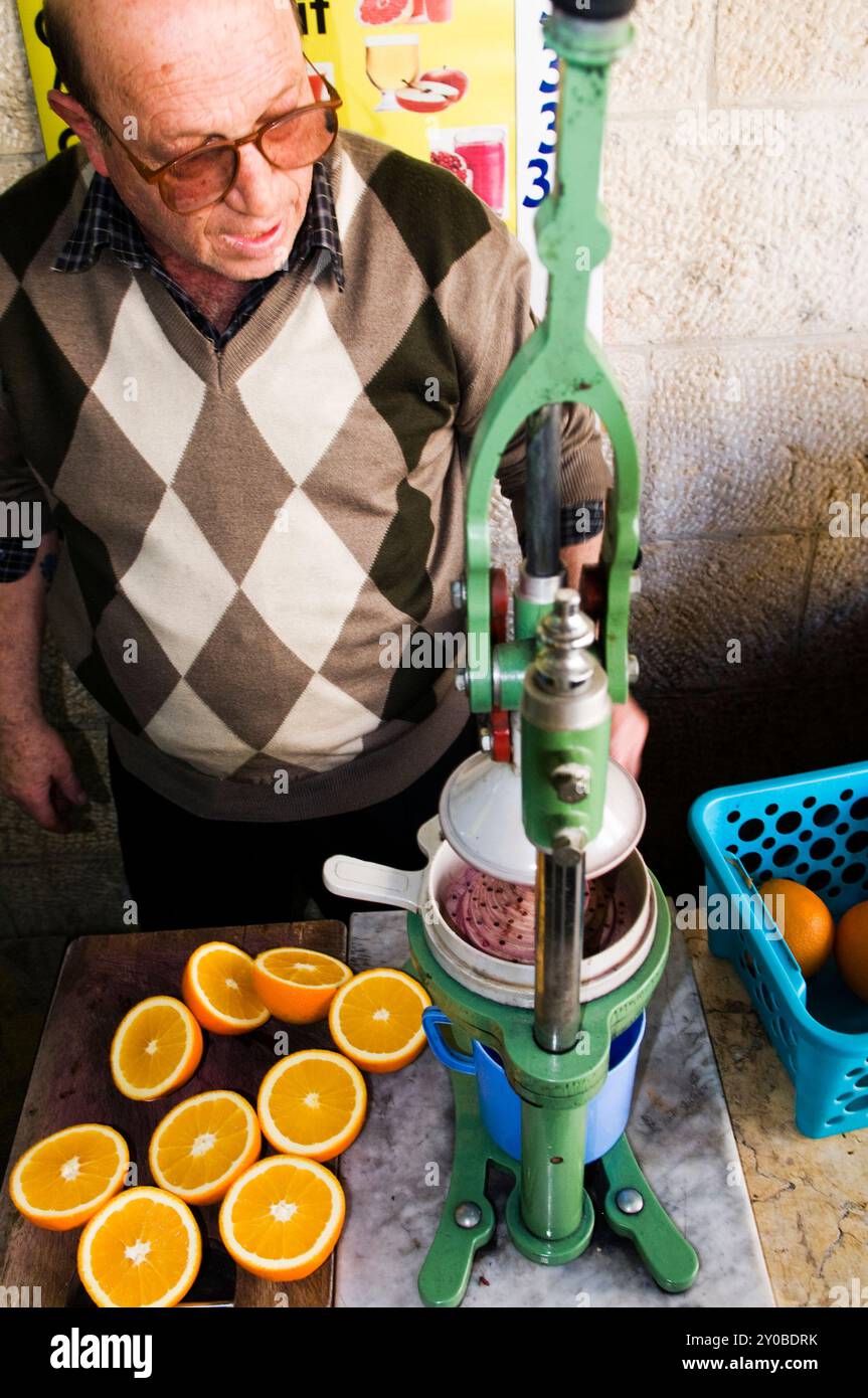 Jerusalem fresh orange juice hi-res stock photography and images - Alamy