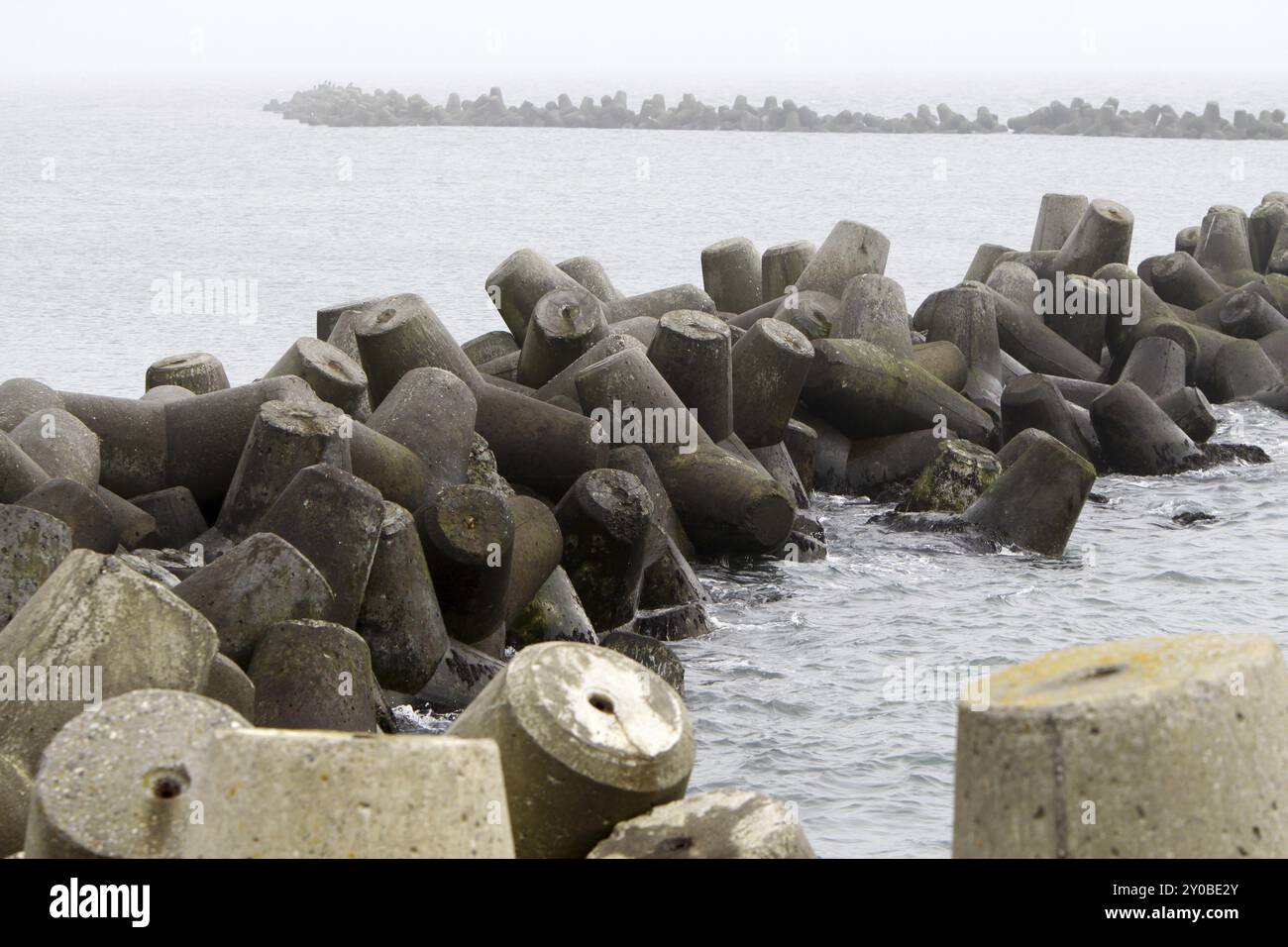 Breaking tetrapods hi-res stock photography and images - Alamy