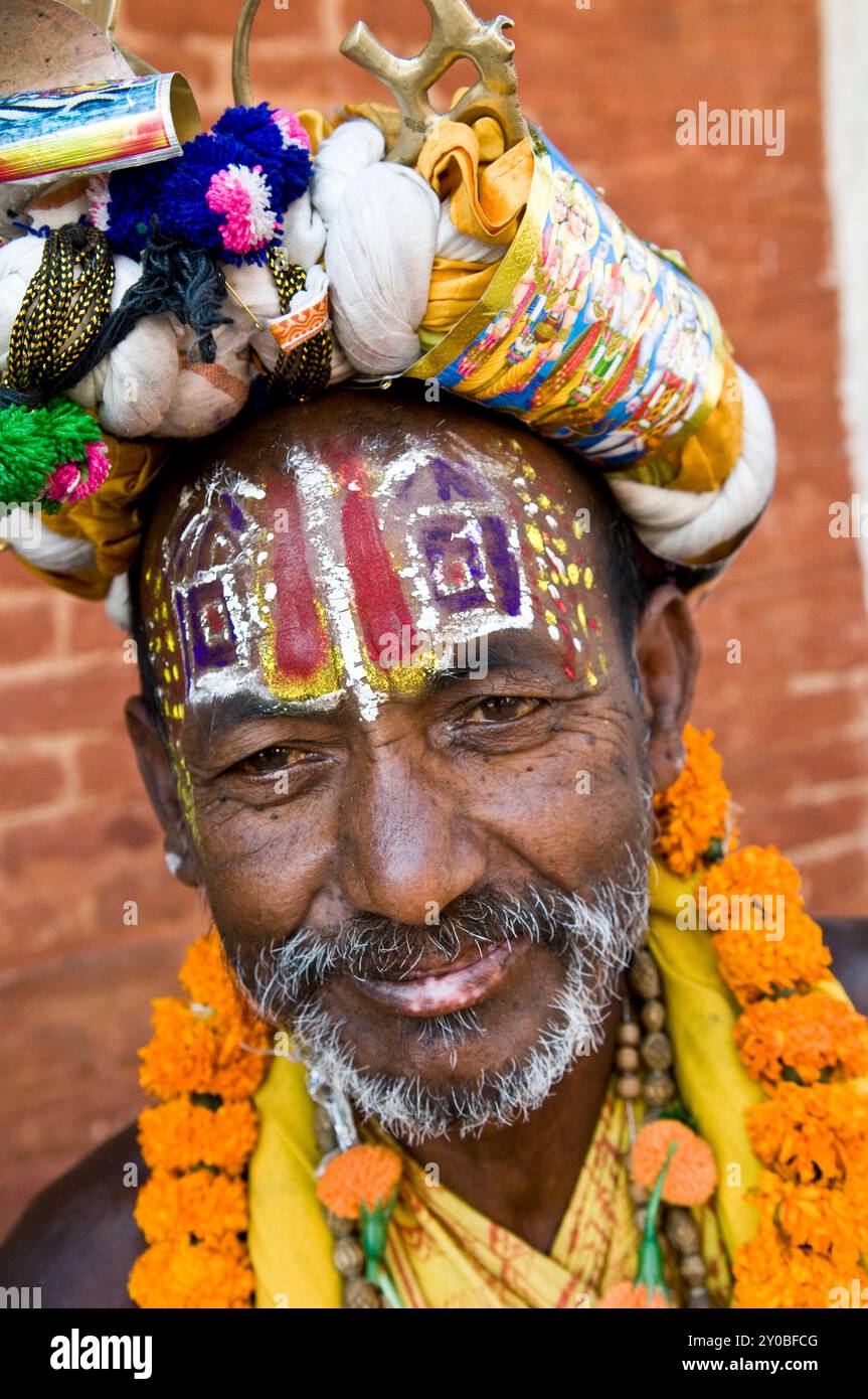 Nepal kathmandu bhaktapur sadhu hi-res stock photography and images - Alamy