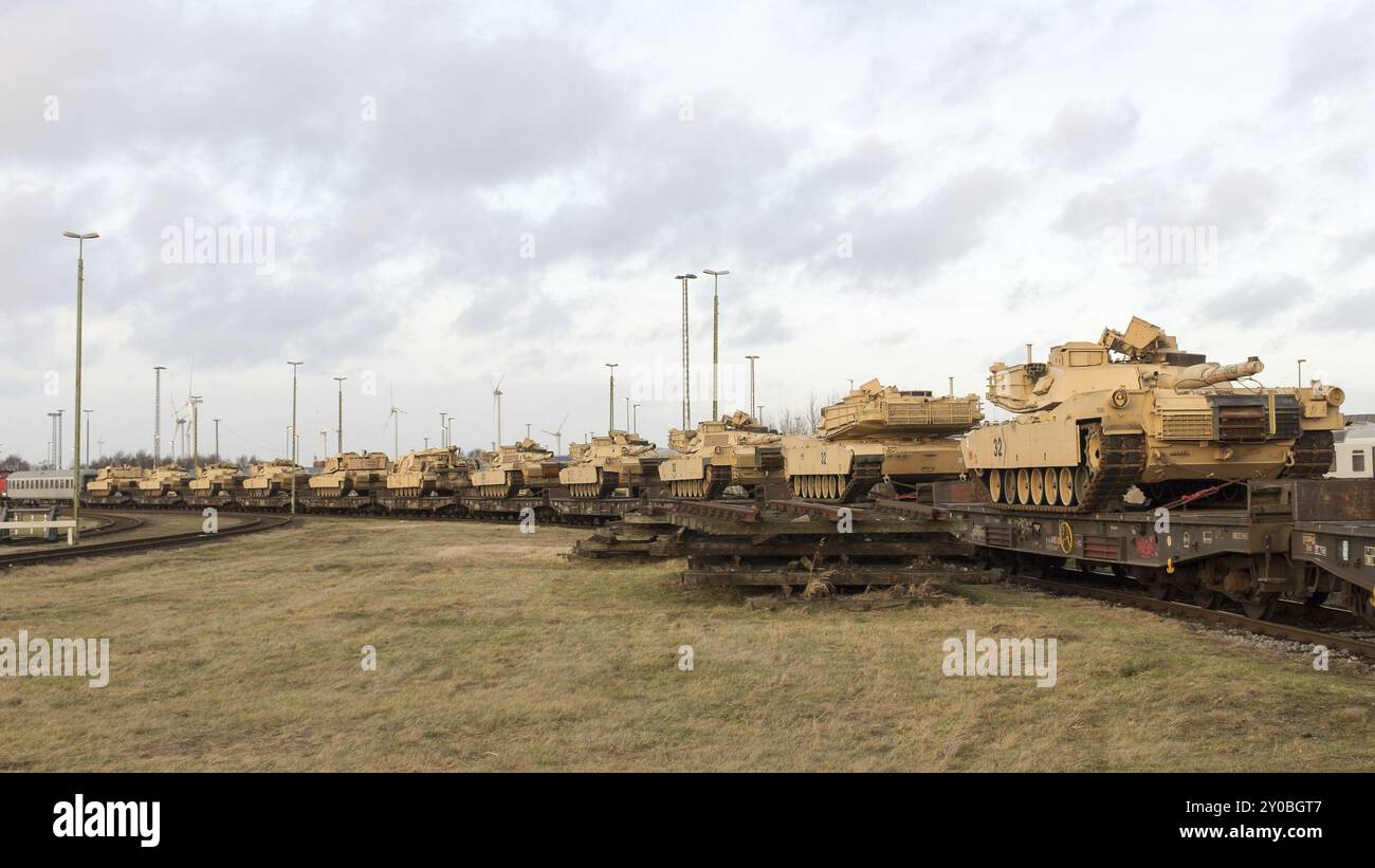 Military transport by train Stock Photo - Alamy
