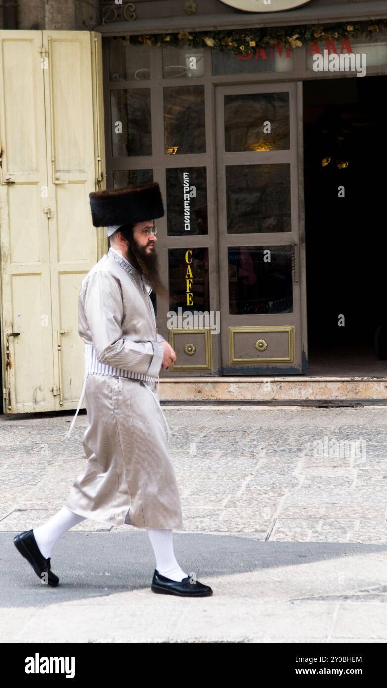 Israel jerusalem old city doors hi-res stock photography and images - Alamy