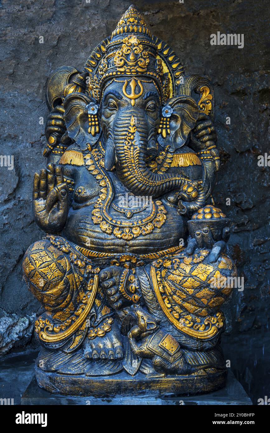 Traditional Ganesha, Hinduism, Ganesha, elephant figure, statue, temple ...