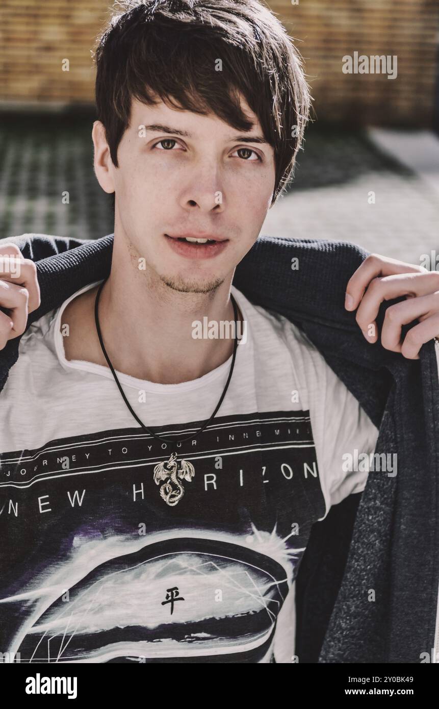 Looking up a skirt hi-res stock photography and images - Alamy