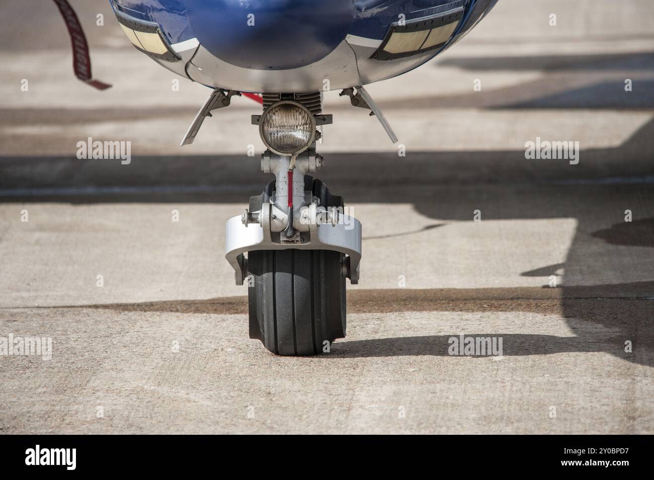 Nose wheel of an aircraft Stock Photo - Alamy
