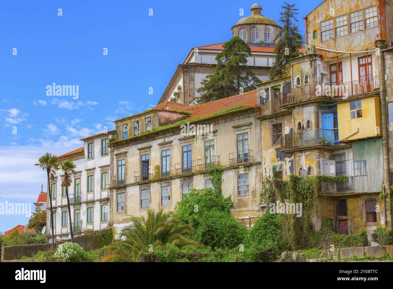 Traditional portuguese towns hi-res stock photography and images - Alamy