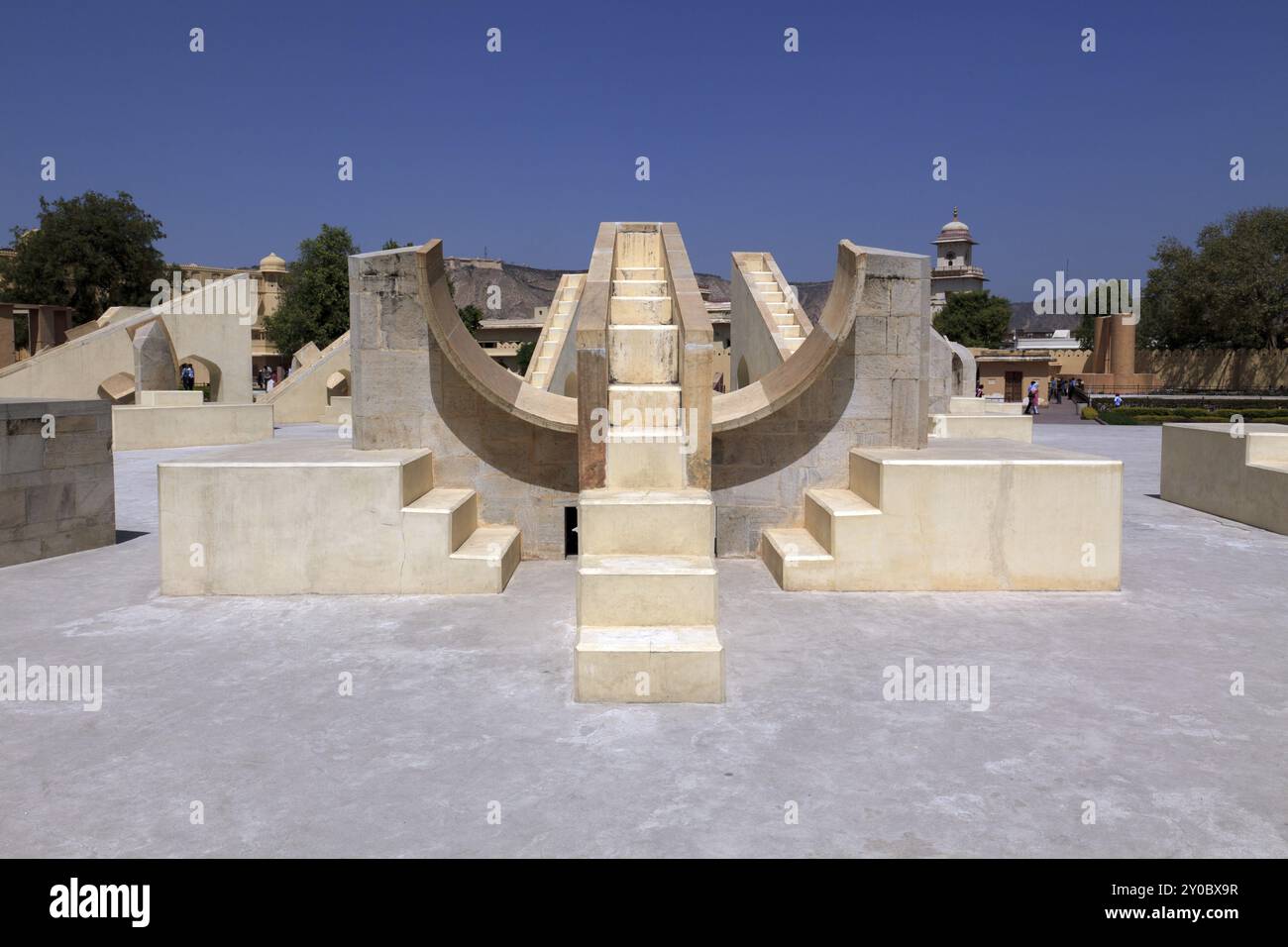 India sun dial clock watch hi-res stock photography and images - Alamy