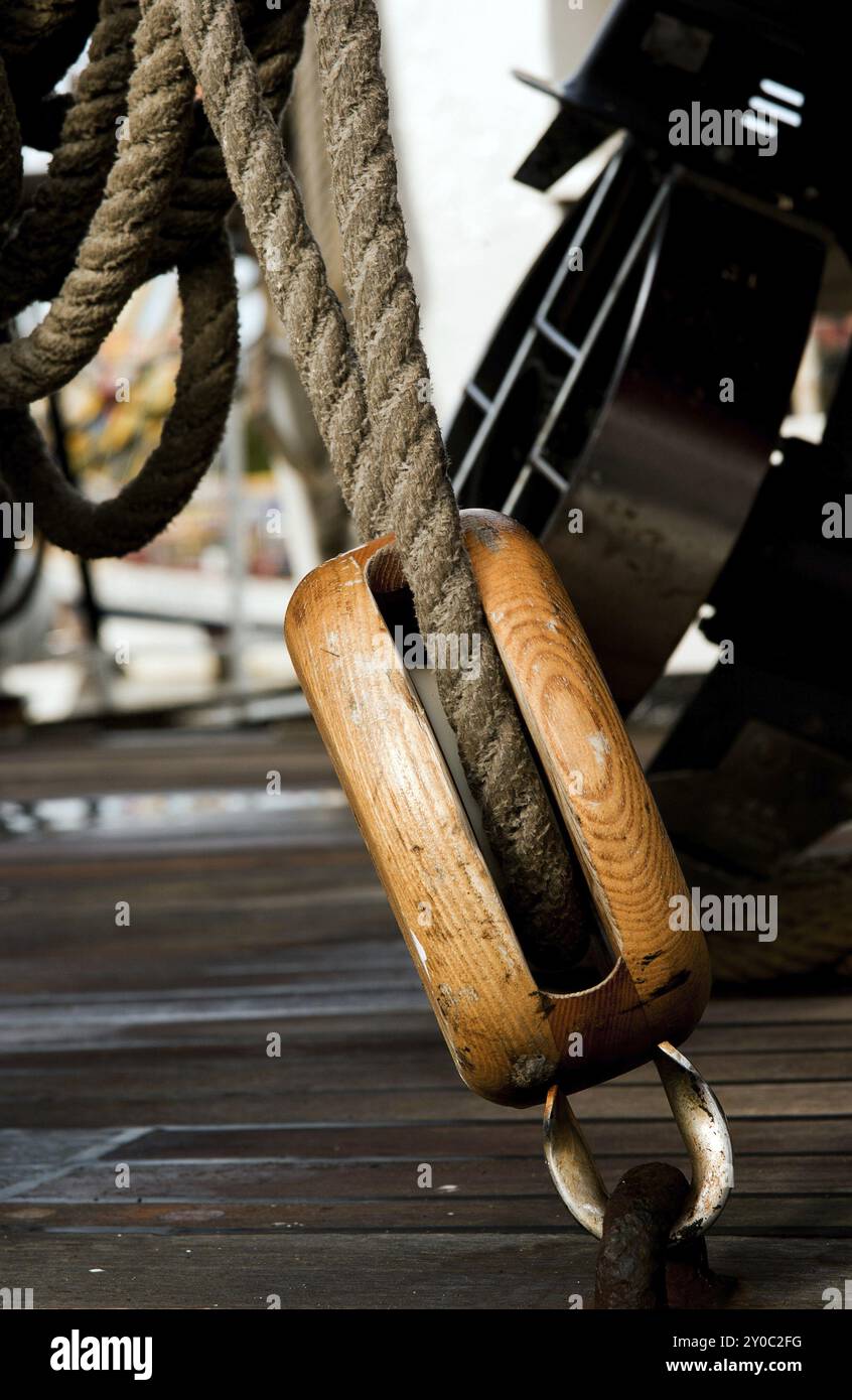Nautic snatch block Stock Photo - Alamy