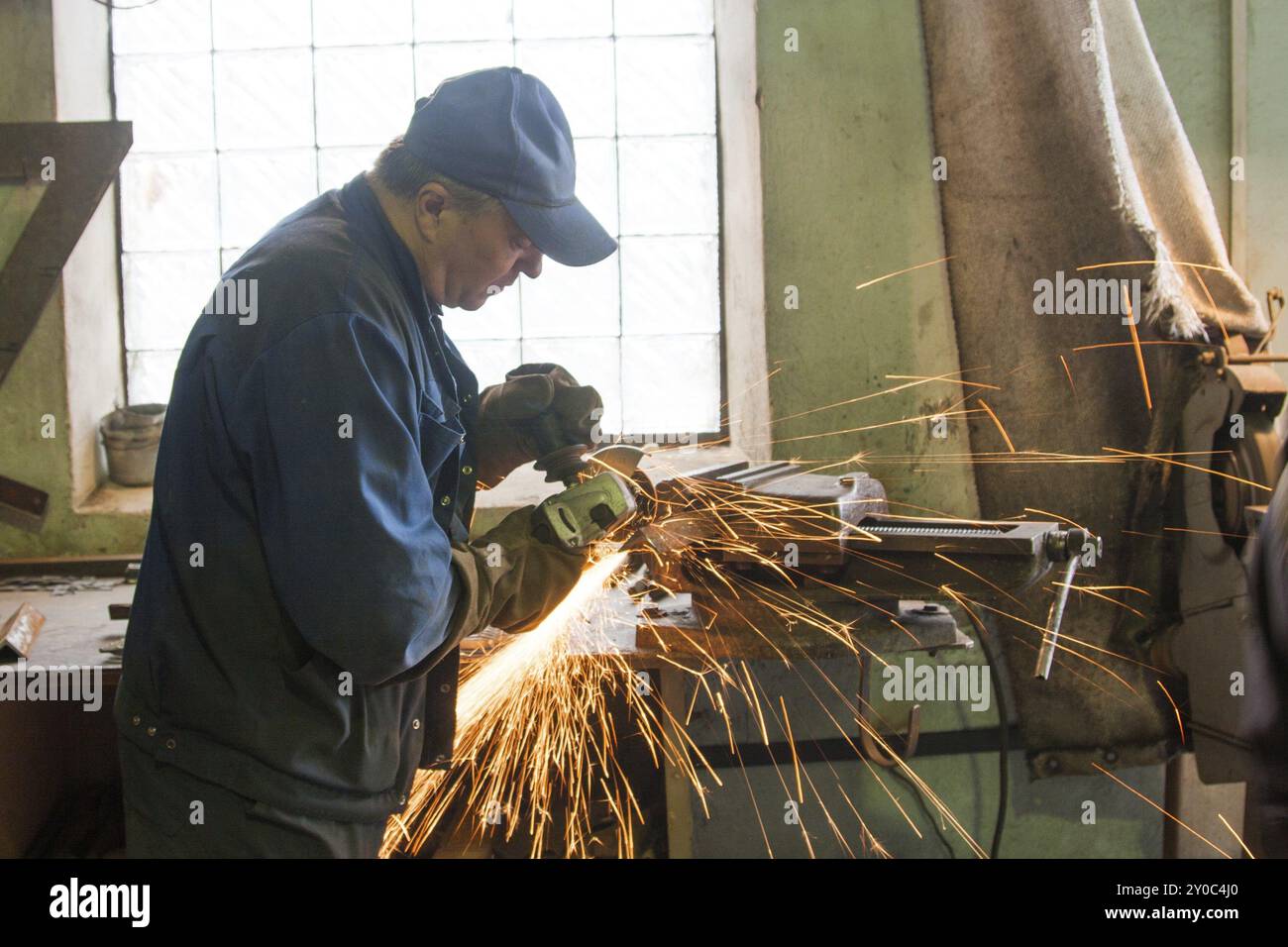 Woodturner wood turner hi-res stock photography and images - Alamy