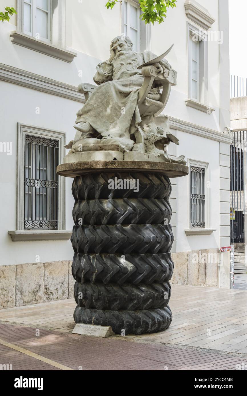 Sculptures at Placa Gala i Salvador Dali in front of the Teatre-Museu ...
