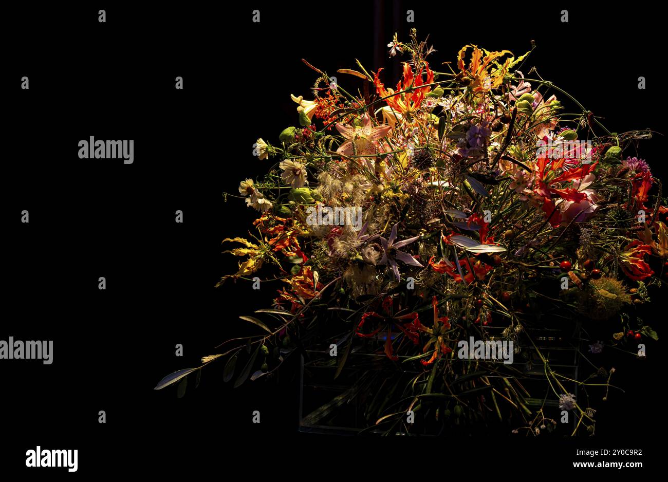 Artistic flower arrangements and decorations, German Floristry ...