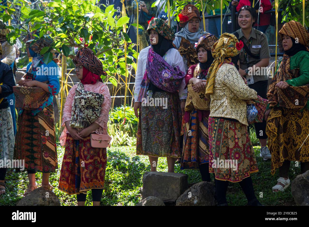 Bandung, West Java, Indonesia. 2nd Sep, 2024. Womens wearing ...