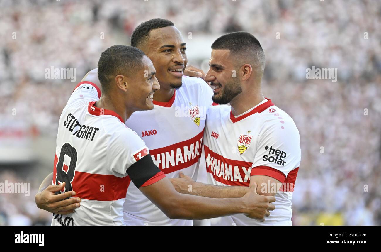 Goal celebration Enzo Millot VfB Stuttgart (08) Jamie Leweling VfB ...