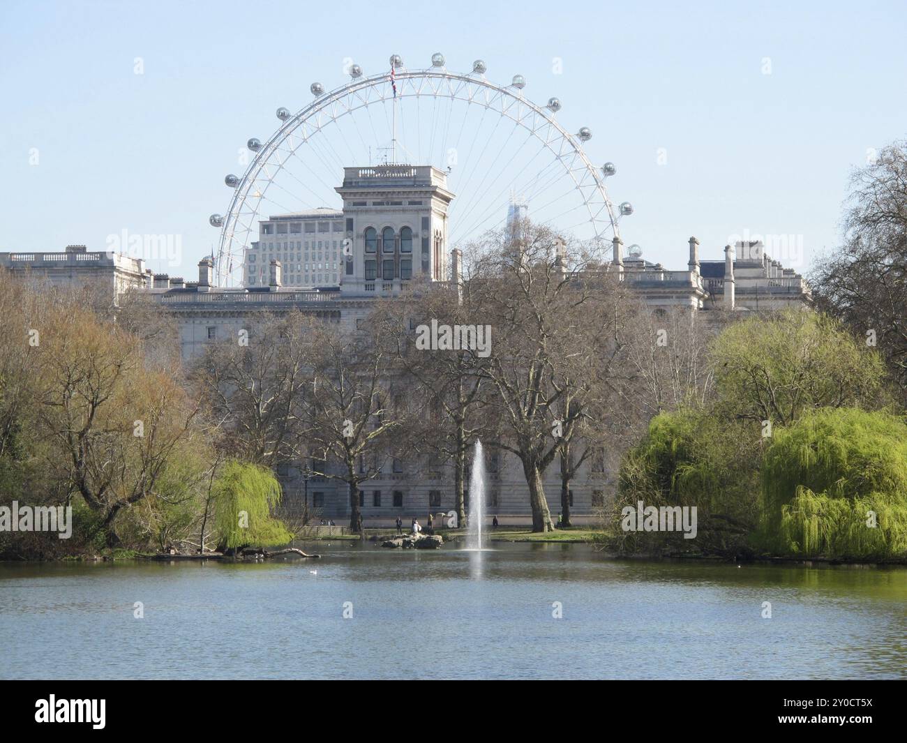 St. James's park and the London Eye Stock Photo - Alamy