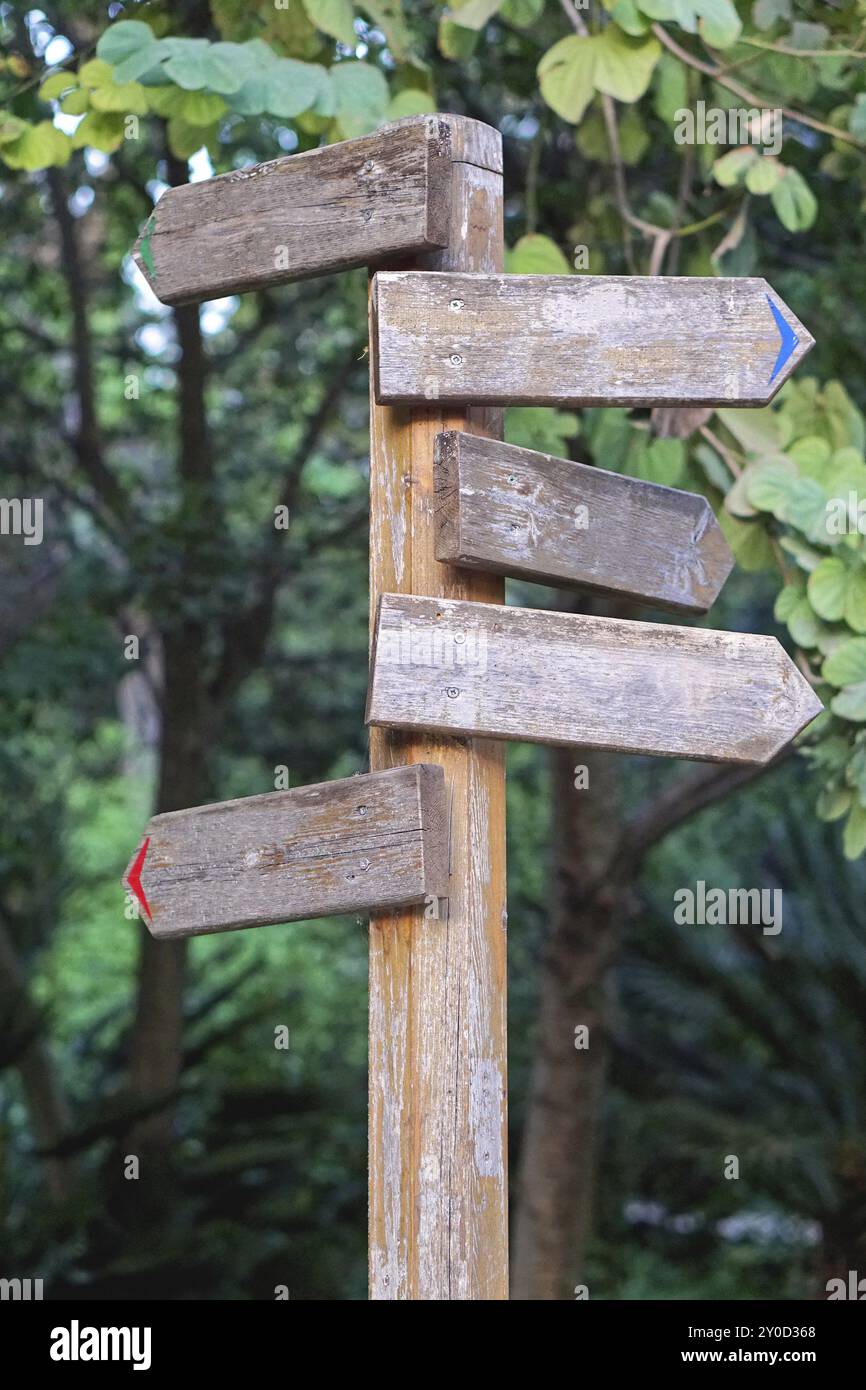 Wooden lane marker hi-res stock photography and images - Alamy