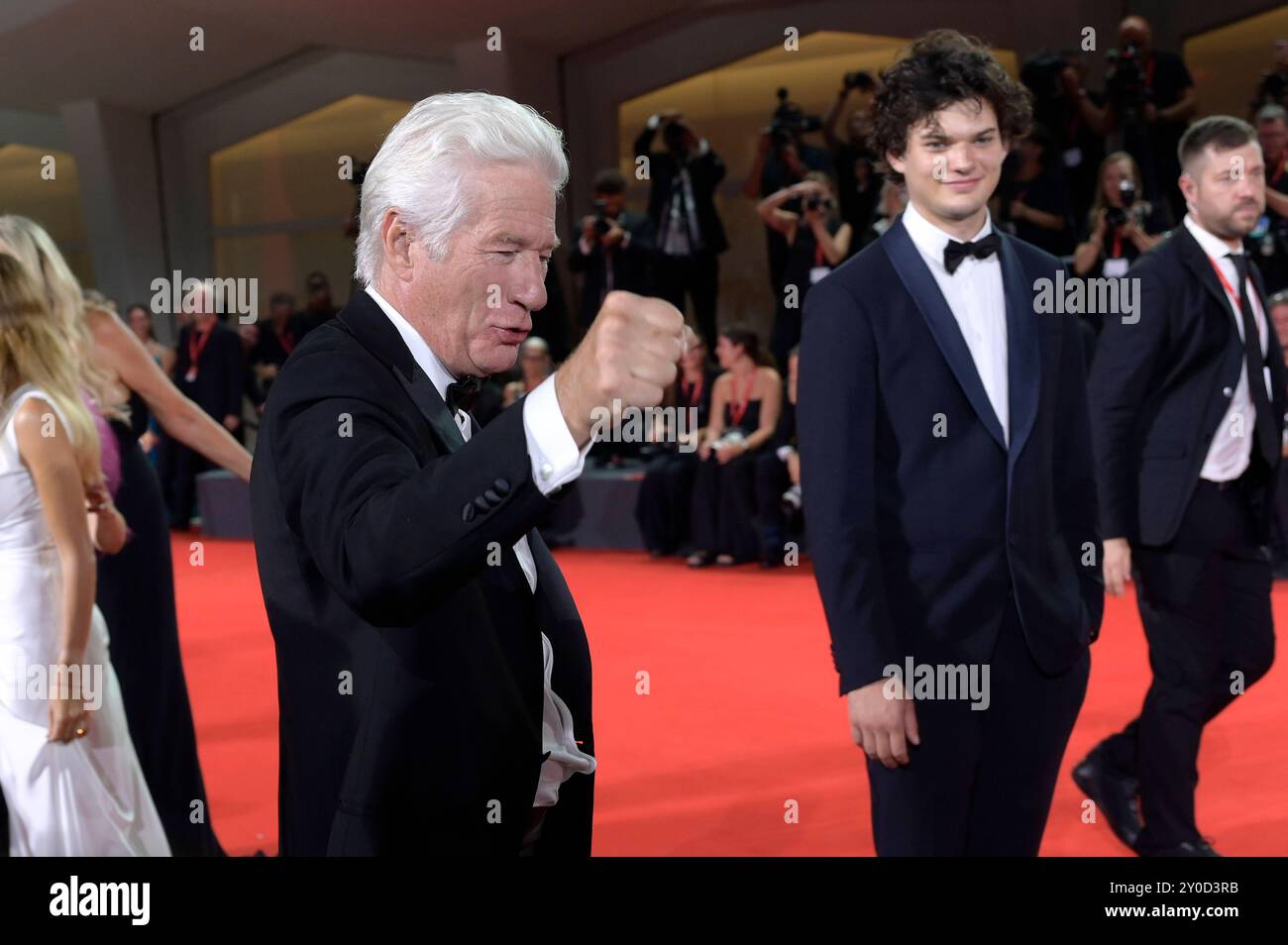 Richard Gere mit Sohn Homer James Jigme Gere bei der Verleihung der ...