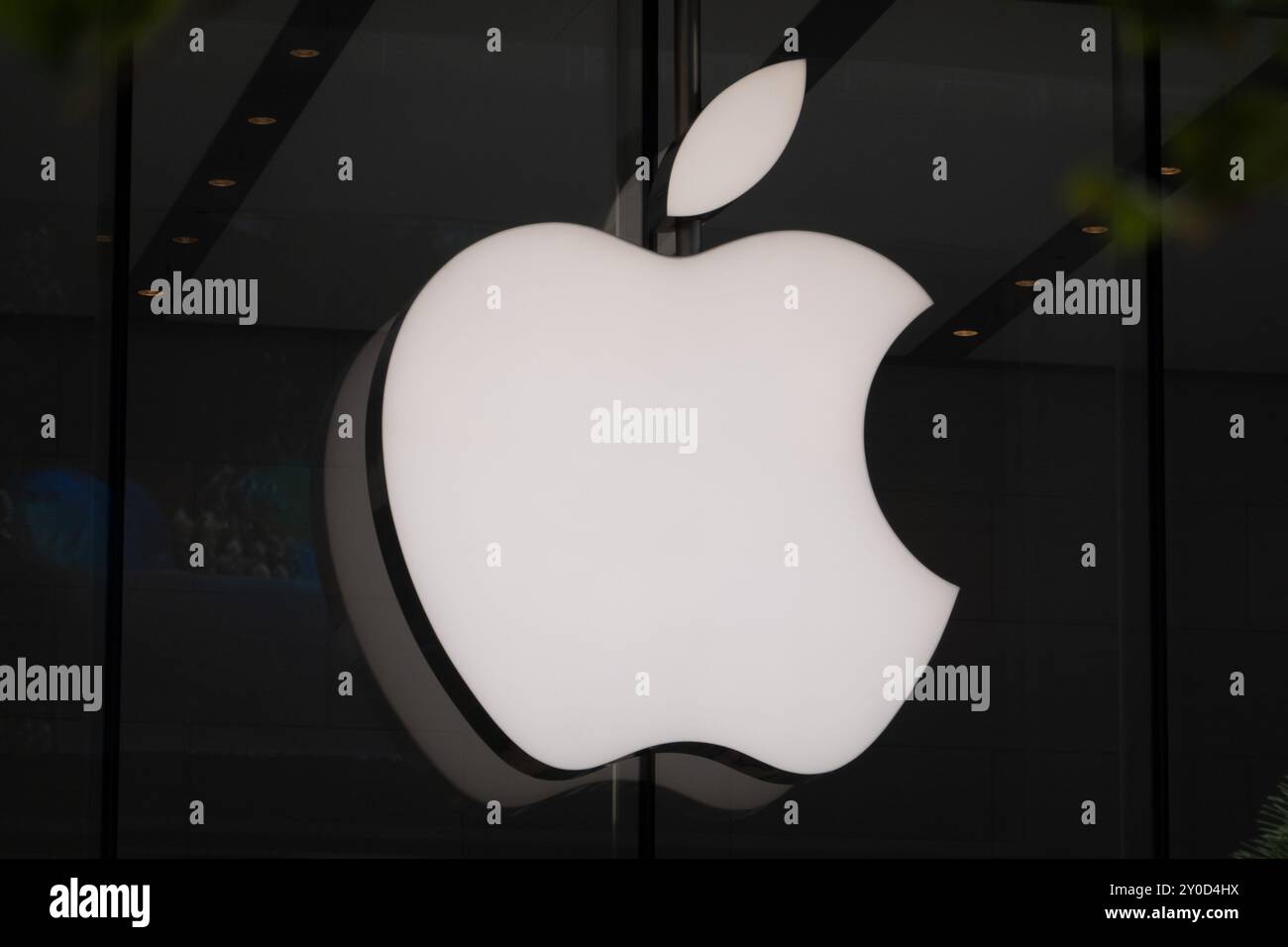 SHANGHAI, CHINA - SEPTEMBER 2, 2024 - The Apple flagship store at ...