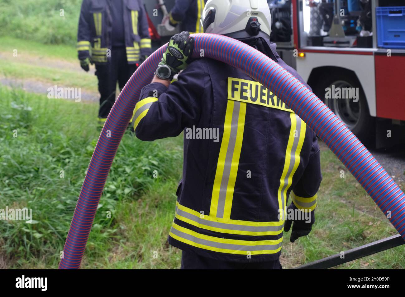 Feuerwehr-Blaulicht Feuerwehr in verschiedenen Bildern und Aktionen in ...
