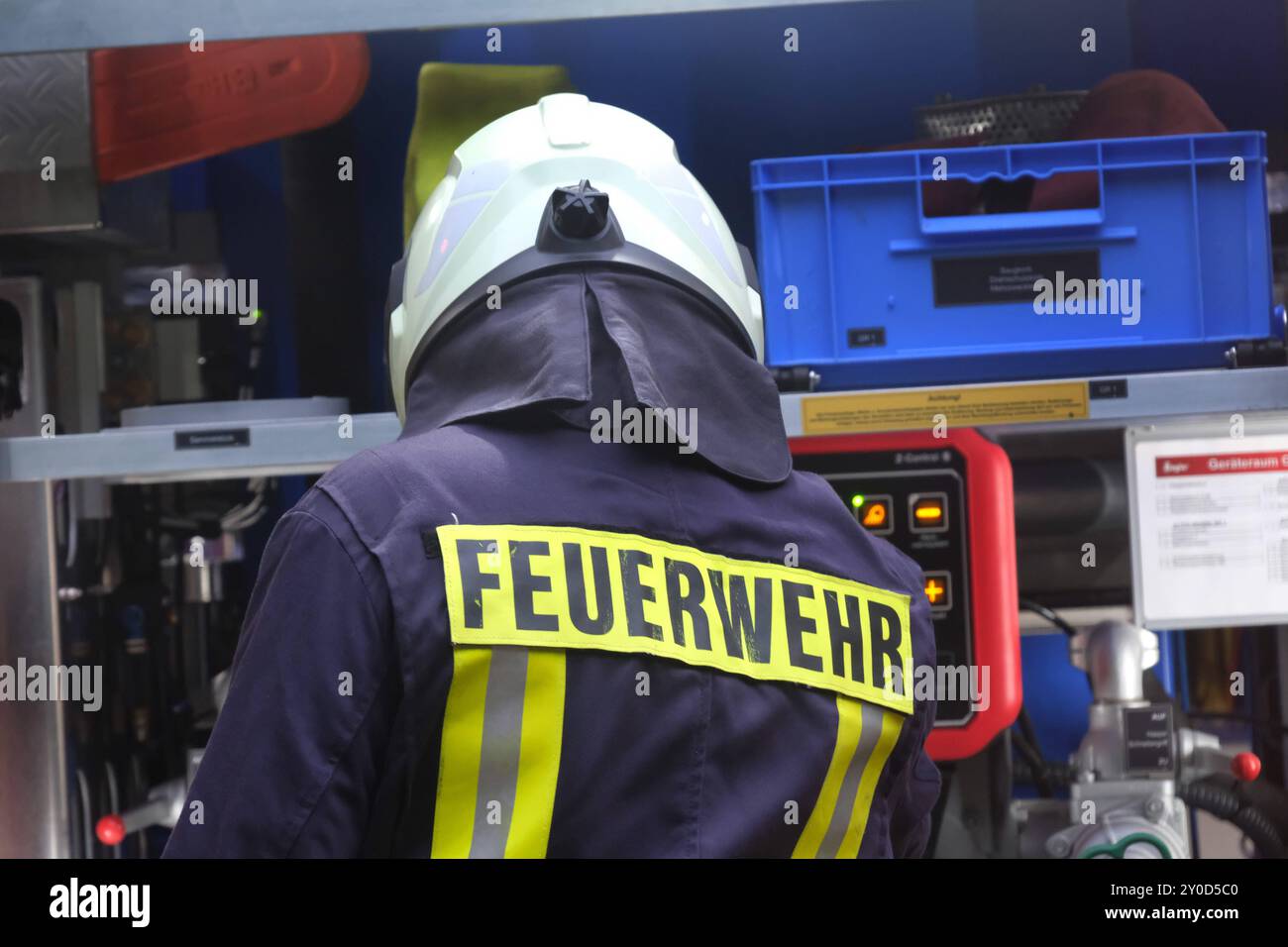 Feuerwehr-Blaulicht Feuerwehr in verschiedenen Bildern und Aktionen in ...