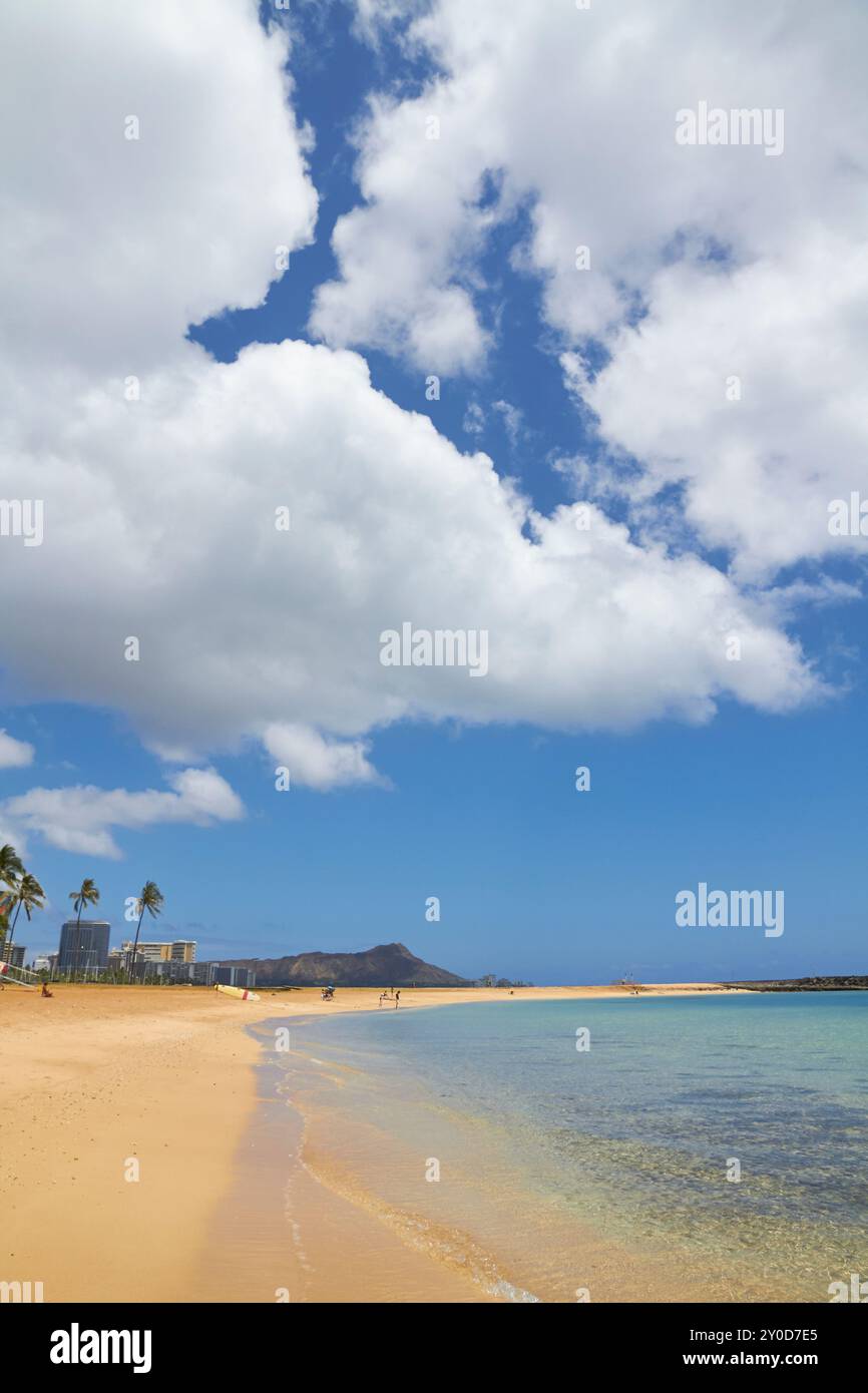 Ala moana beach hi-res stock photography and images - Alamy