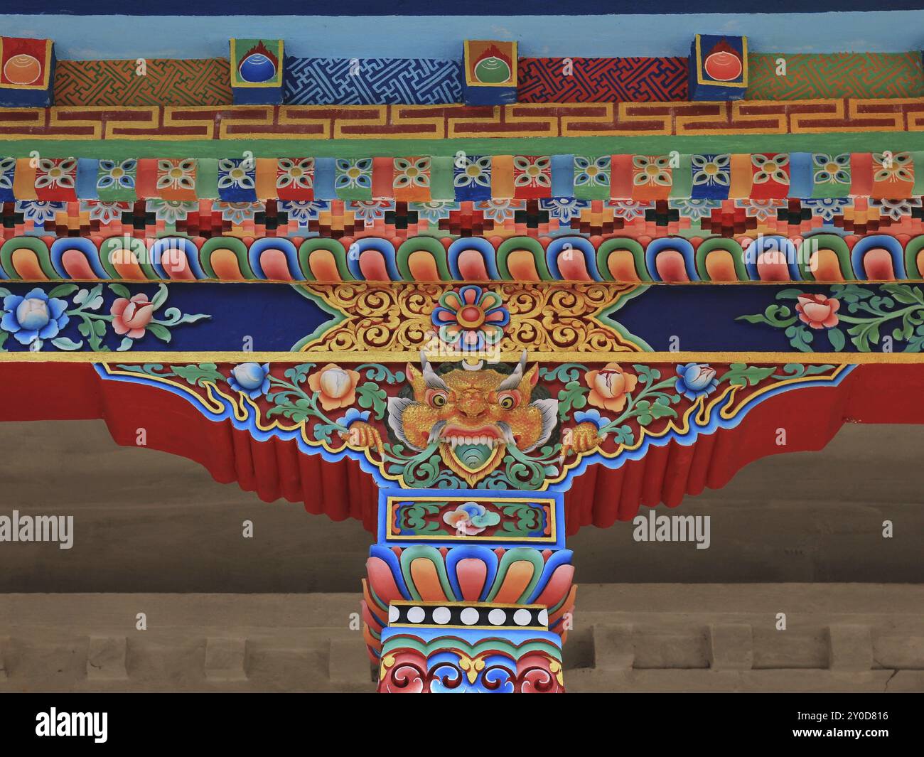 Colorfully painted column in a temple hi-res stock photography and ...