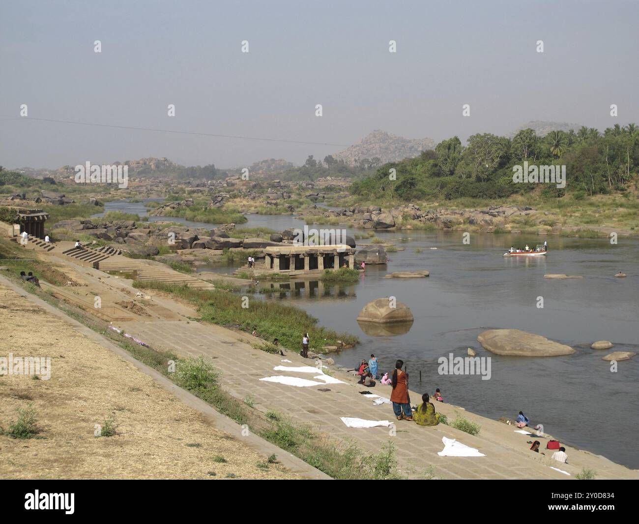 Tungabhadra river and ruins, Hampi Stock Photo - Alamy