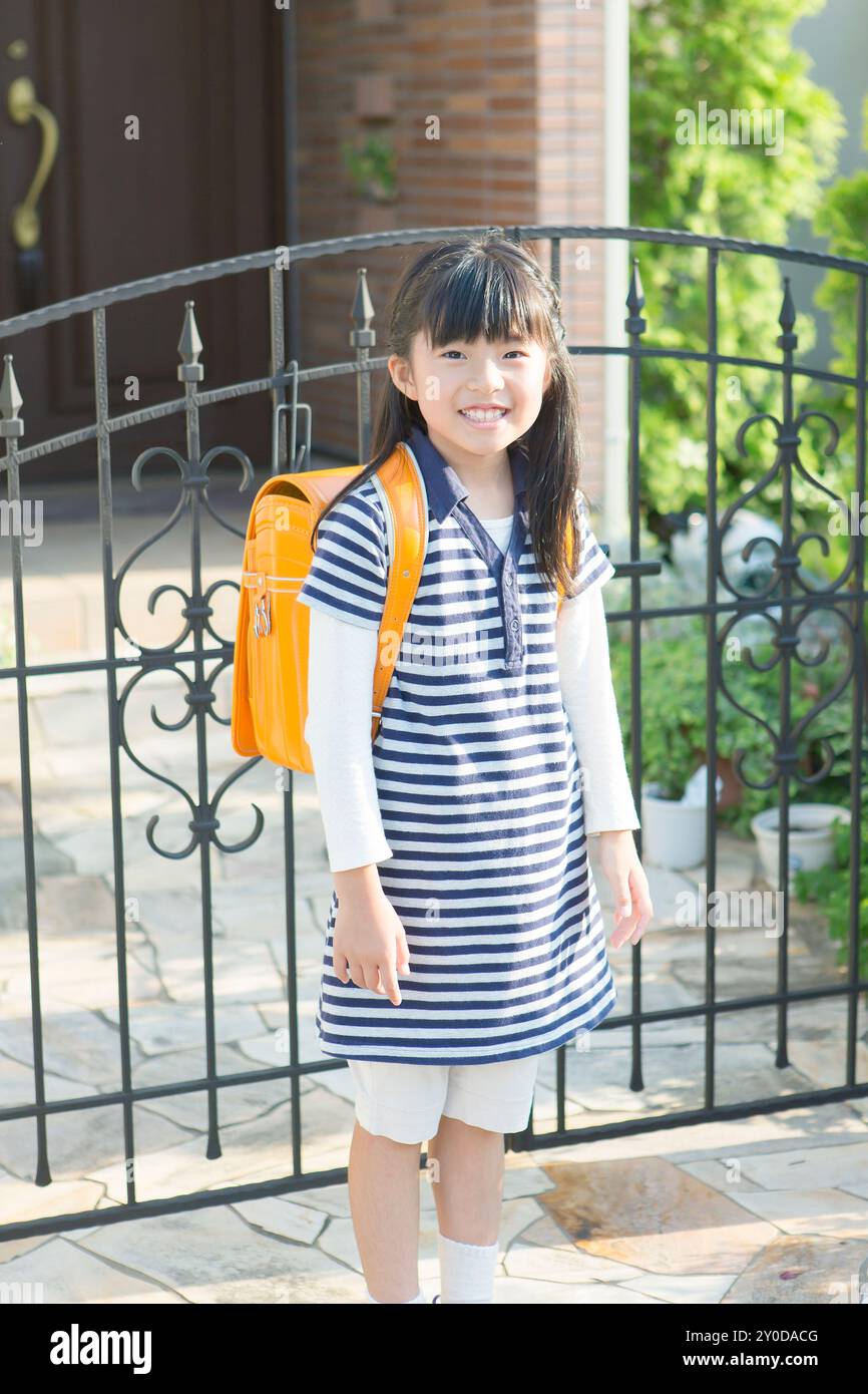 Japanese girl smiling 12 years old hi-res stock photography and images ...