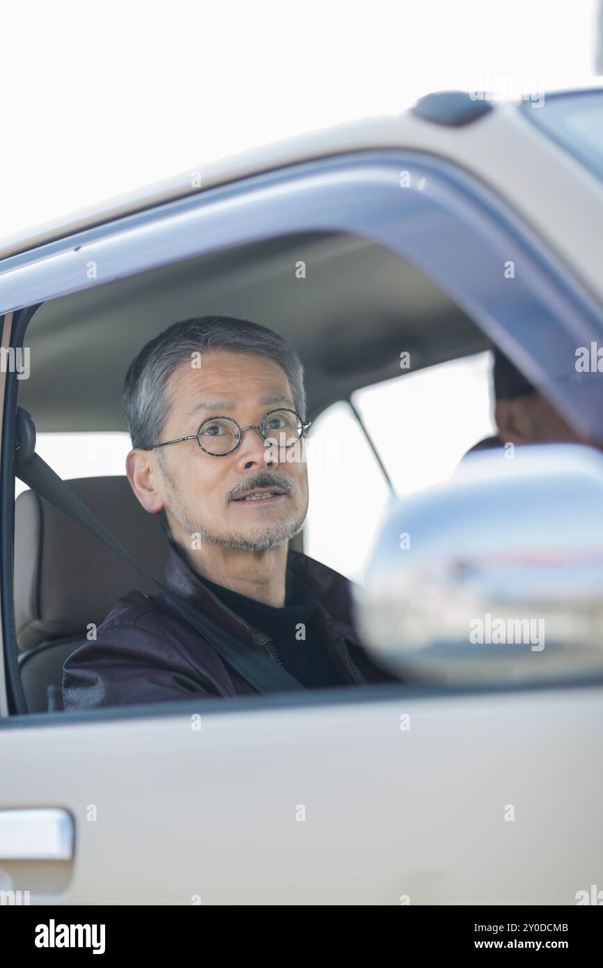 Senior japanese driver hi-res stock photography and images - Alamy