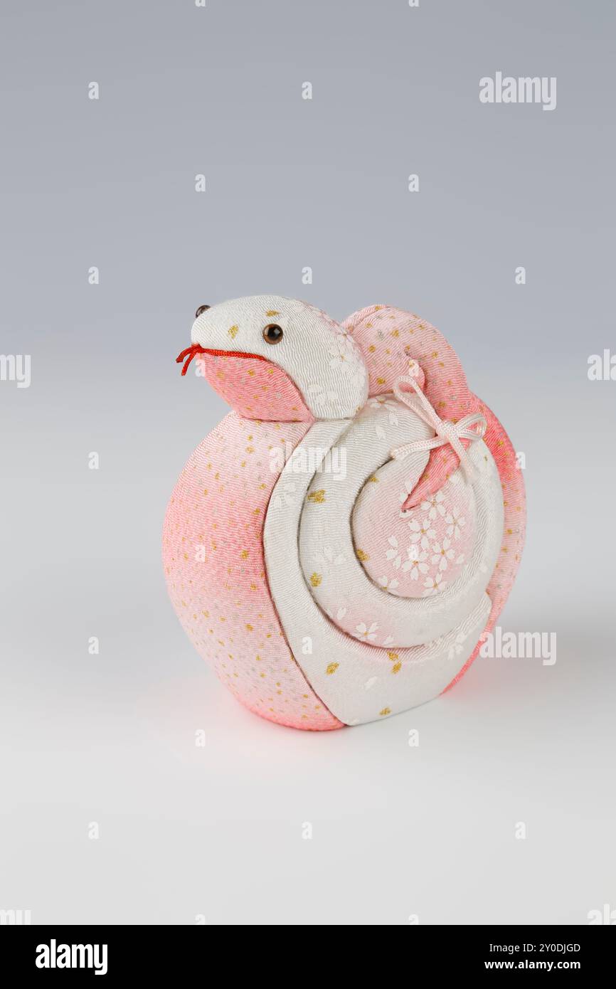 Chinese zodiac snake hi-res stock photography and images - Alamy