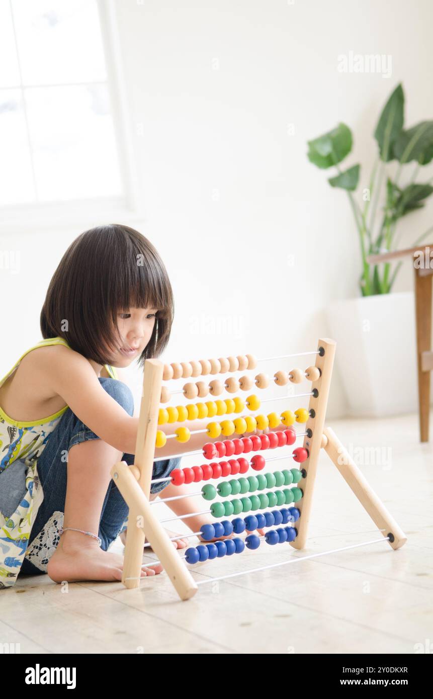 100 ball abacus hi-res stock photography and images - Alamy