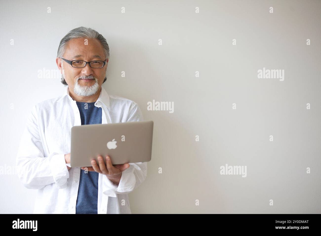 Very short people main picture hi-res stock photography and images - Alamy