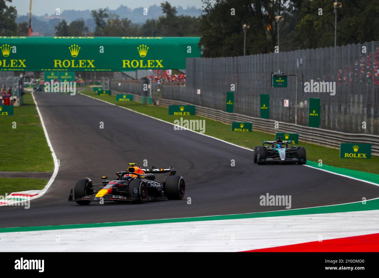 Sergio Perez (MEX) - Oracle Red Bull Racing - Red Bull RB20 - Honda ...