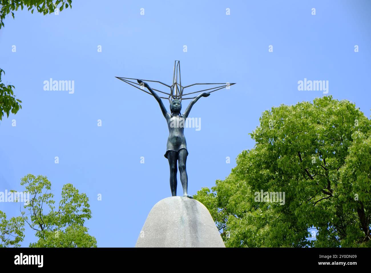 A close up of a statue of a child of the atomic blast Stock Photo - Alamy