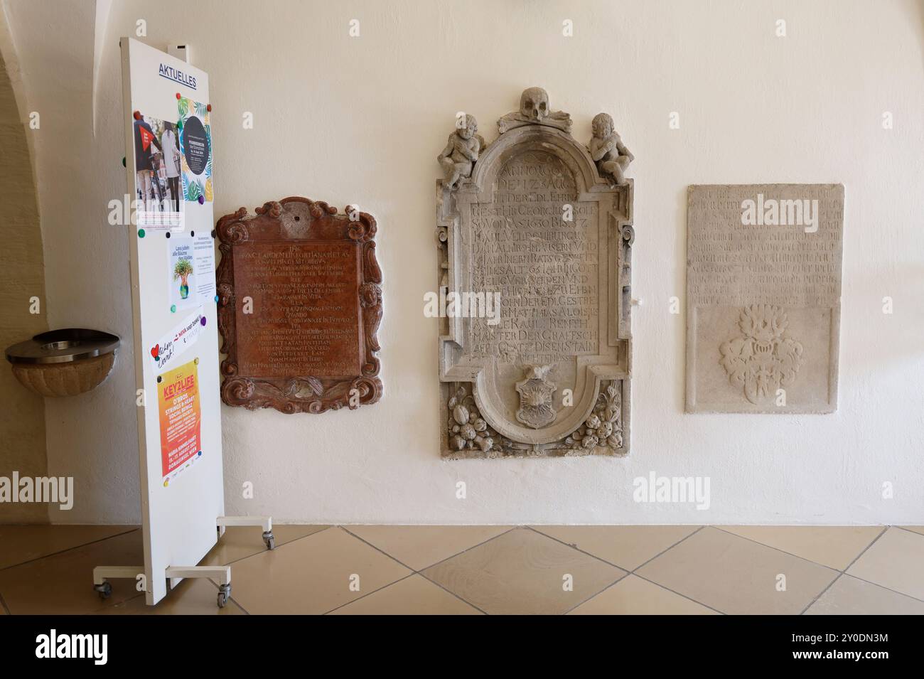 Stone tablets hi-res stock photography and images - Alamy
