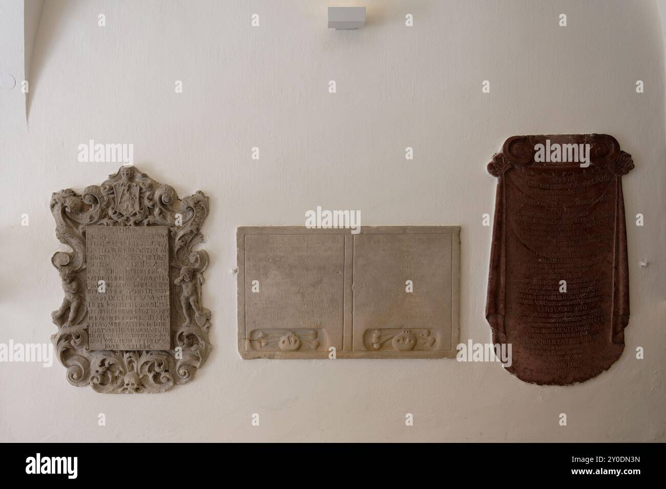 Stone tablets hi-res stock photography and images - Alamy