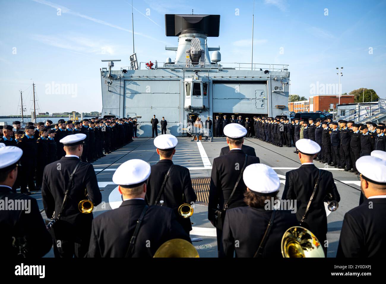 Wilhelmshaven, Germany. 02nd Sep, 2024. The crew of the "Hessen" stands ...