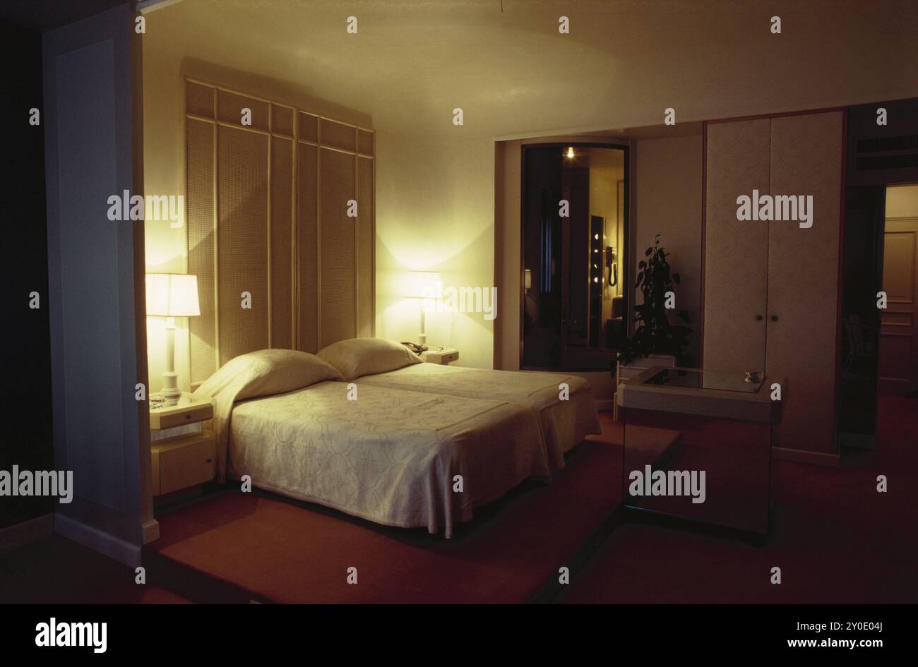 Style and refinement hi-res stock photography and images - Alamy