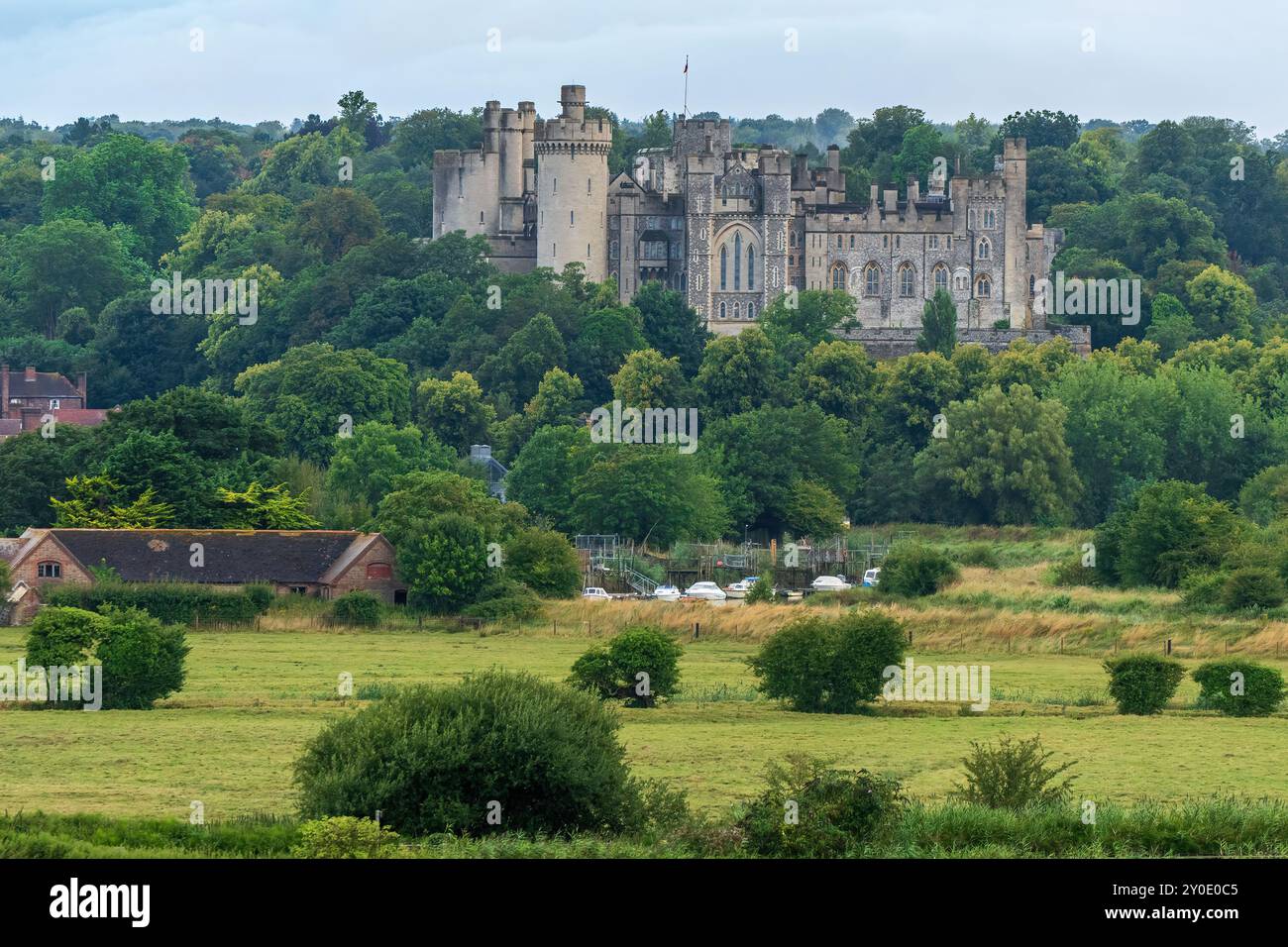 Arundel Castle and boats on the River Arun, Arundel, West Sussex ...